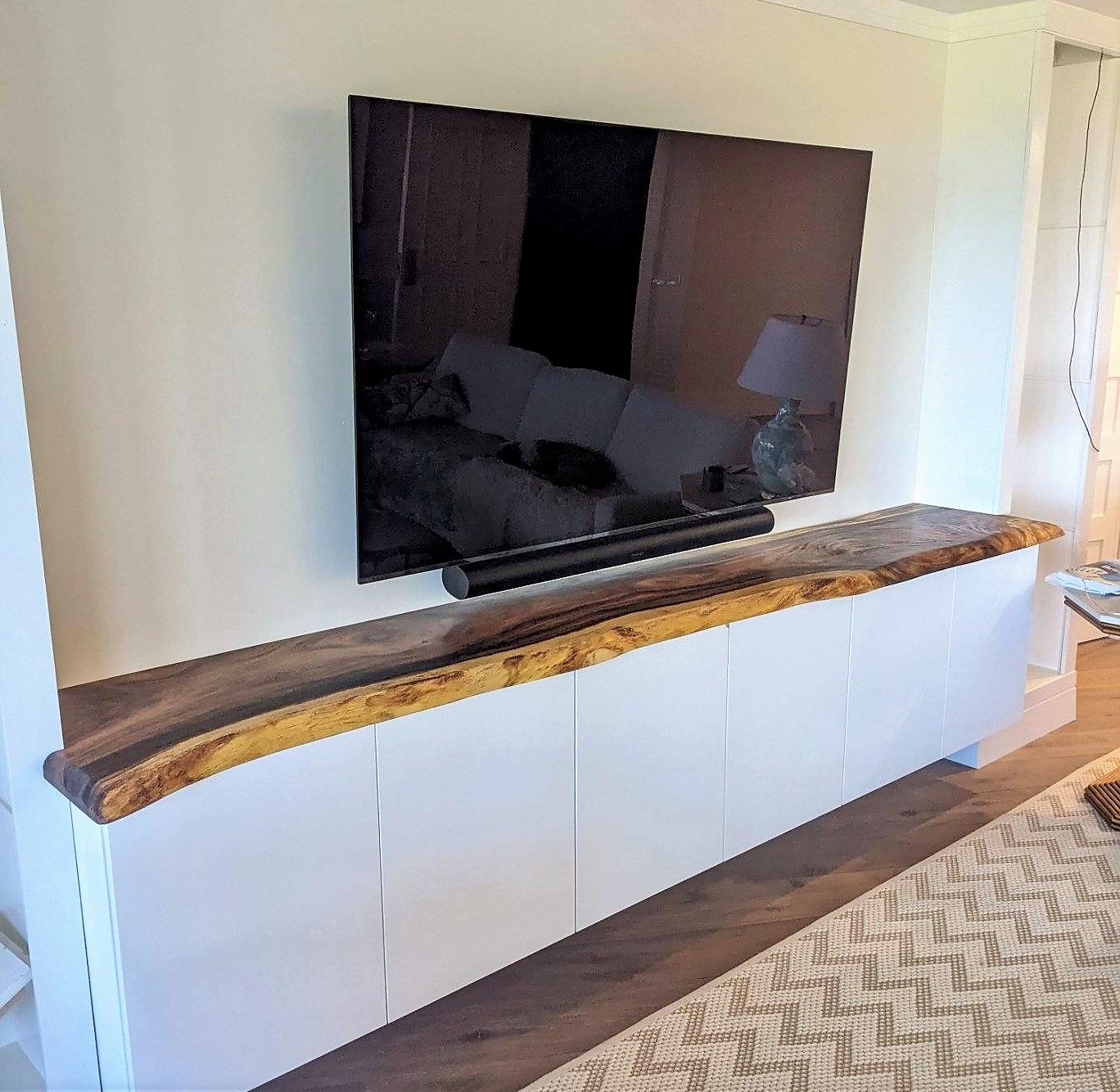 Live Edge Counter | Naples Live Edge Wood